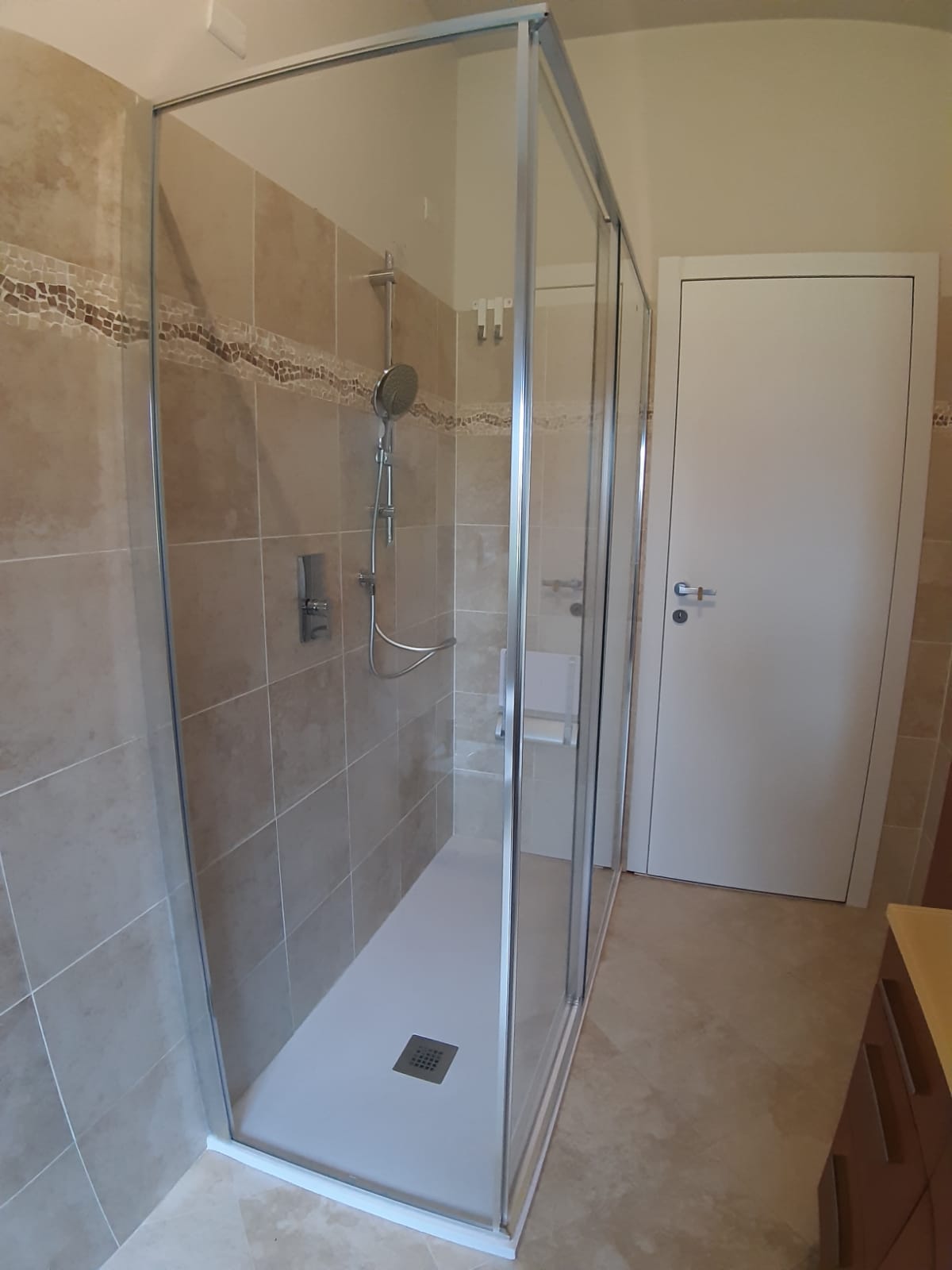 SOSTITUIRE VASCA CON DOCCIA - Lupia pavimenti